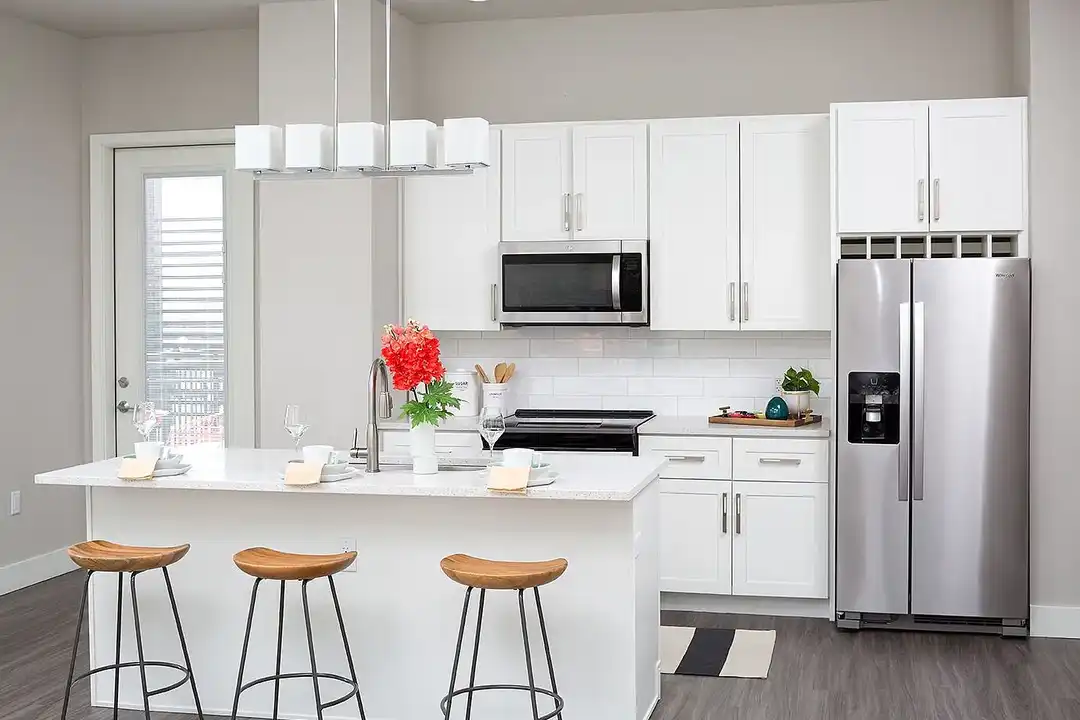 The Glenn - Centennial, CO 80112 | ApartmentGuide.com