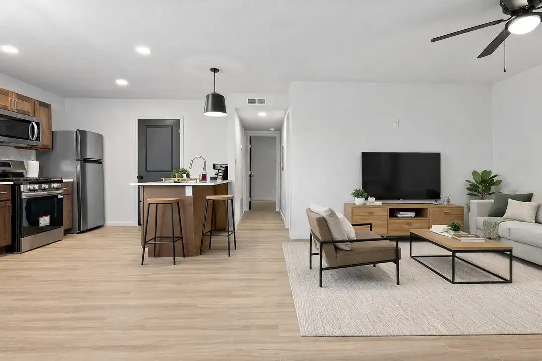 Legacy @64th - Tulsa, OK 74136 | ApartmentGuide.com