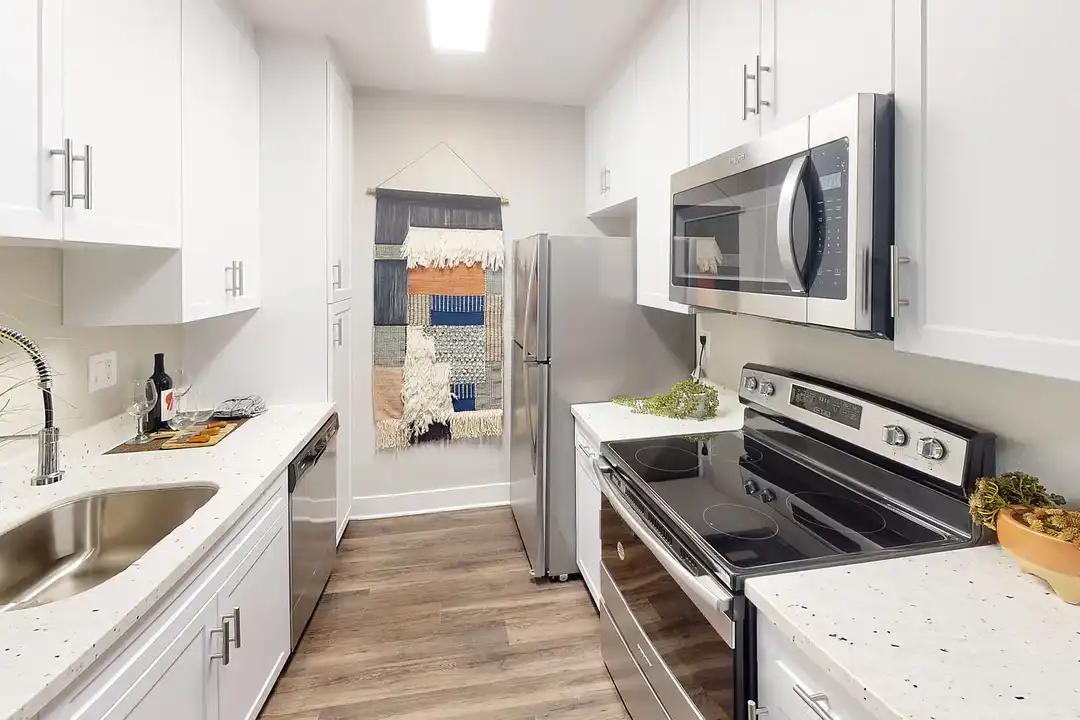 Axiom Tustin - Tustin, CA 92780 | ApartmentGuide.com