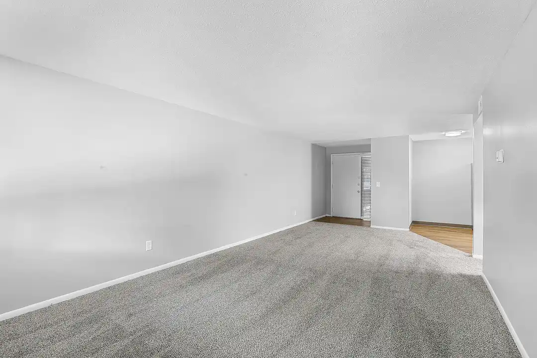 Thurber Gate - Columbus, OH 43215 | ApartmentGuide.com