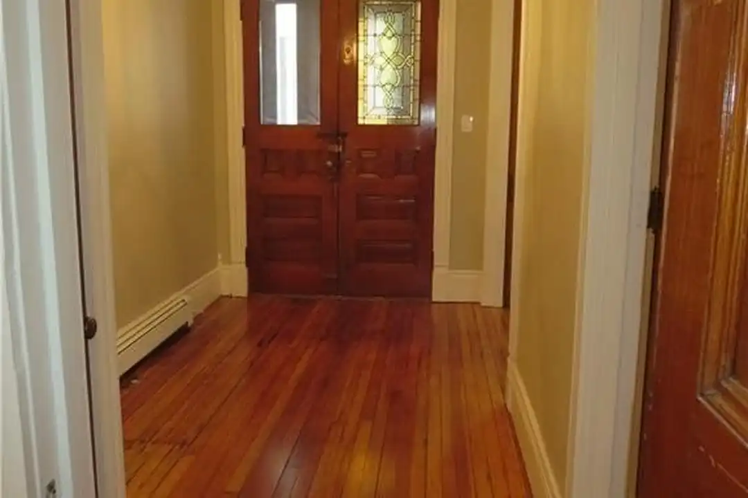 1725 James St #1 - Syracuse, NY 13206 | ApartmentGuide.com