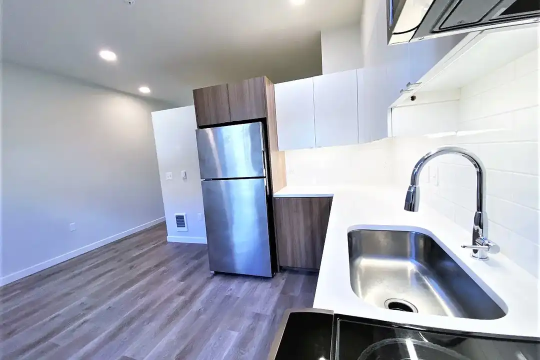 Bridger Commons - Portland, OR 97203 | ApartmentGuide.com