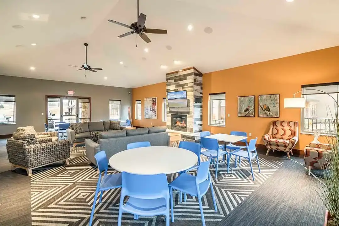 Villas of Omaha at Butler Ridge - Omaha, NE 68116 | ApartmentGuide.com