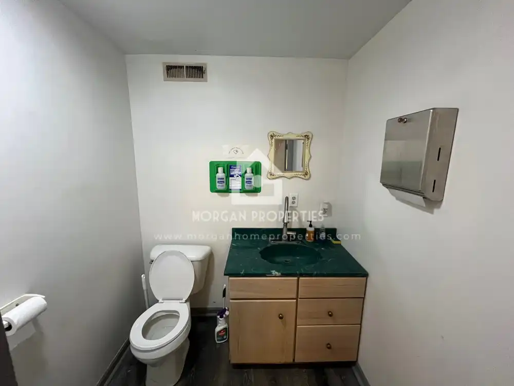 722 Bundy Ave - New Castle, IN 47362 | ApartmentGuide.com