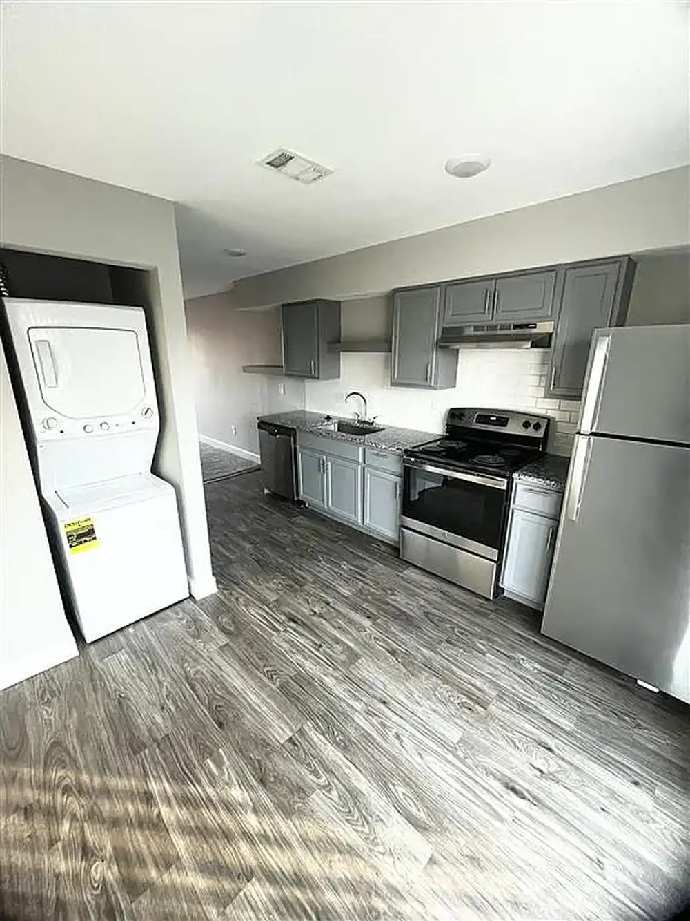 Hillside Apartments - Independence, MO 64050 | ApartmentGuide.com